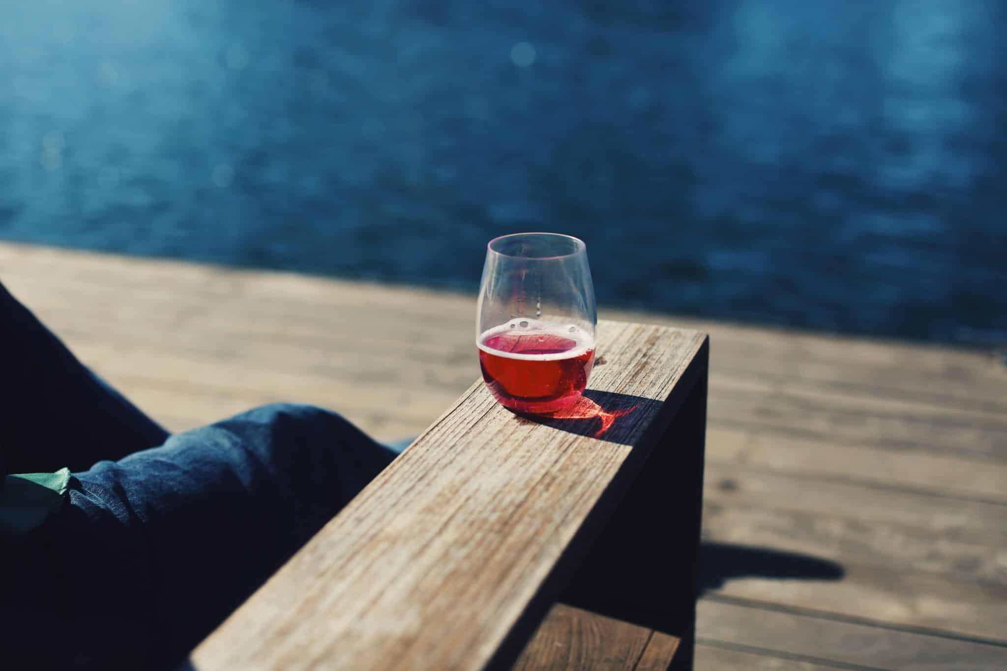 Is White Zinfandel Sweet? How to Find the Right White Zin for You ...
